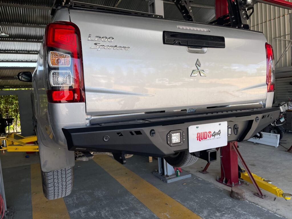 Defensa trasera sencilla (L200) – Rudo4x4